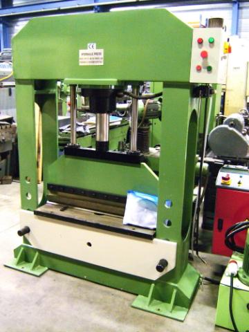 Hydraulische garage pers model : 100 T (met kantbank gereedschap ...