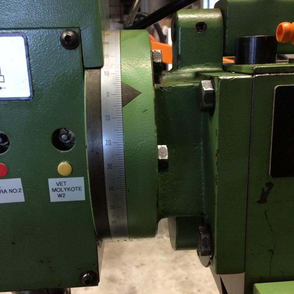 MAHO - verkocht model : MH 400 P Freesmachines Machinehandel De Leeuw