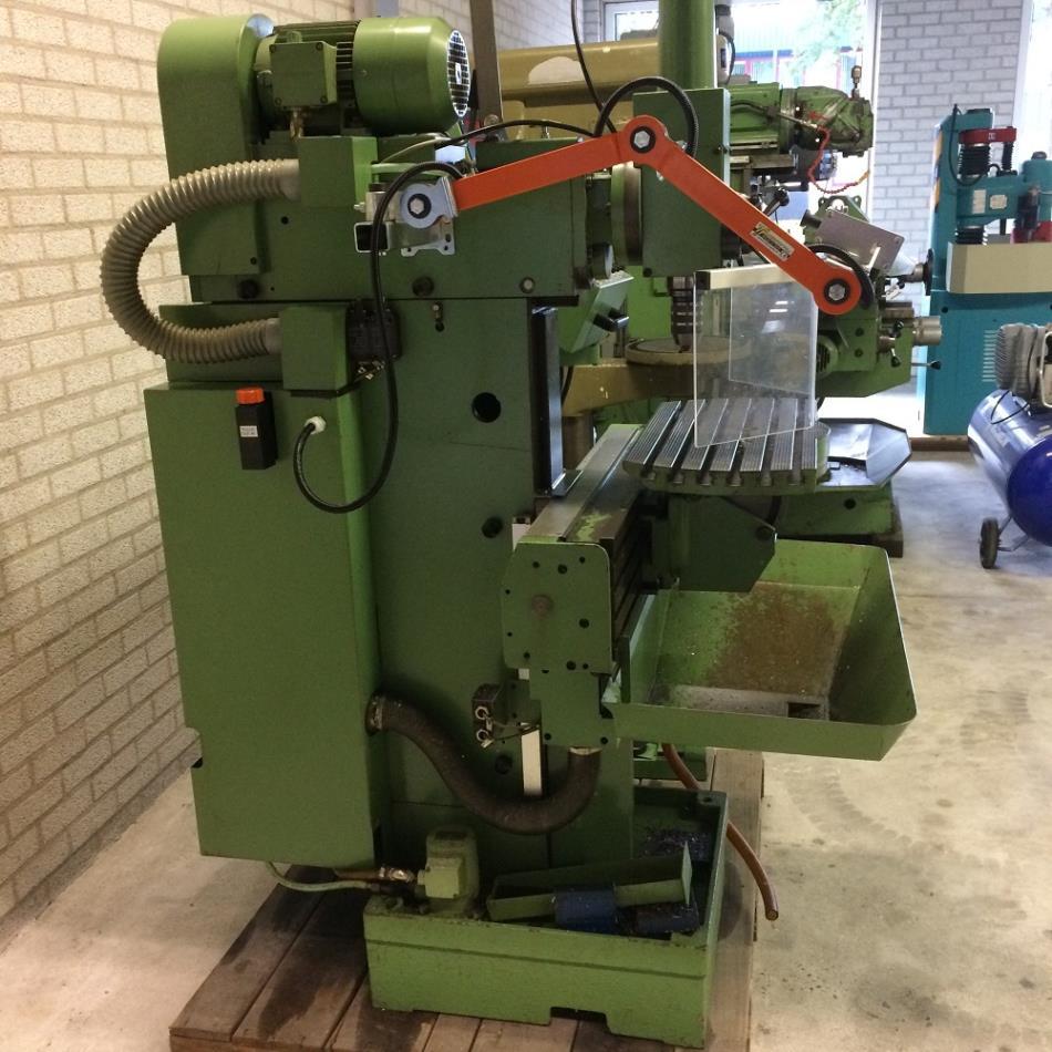 MAHO - verkocht model : MH 400 P Freesmachines Machinehandel De Leeuw