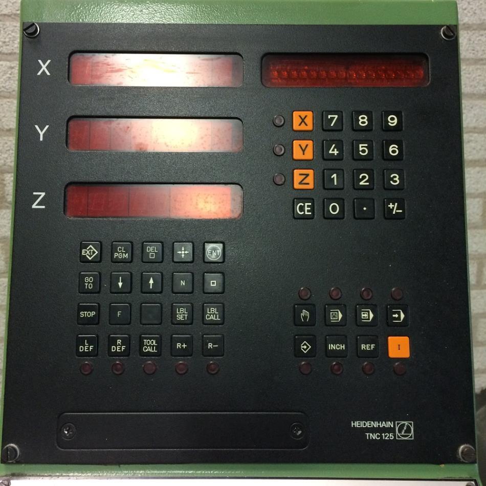 MAHO - verkocht model : MH 400 P Freesmachines Machinehandel De Leeuw