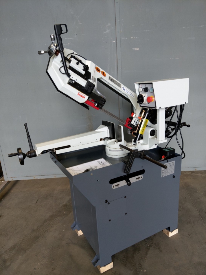 UWM model : 260G Zaagmachines Machinehandel De Leeuw