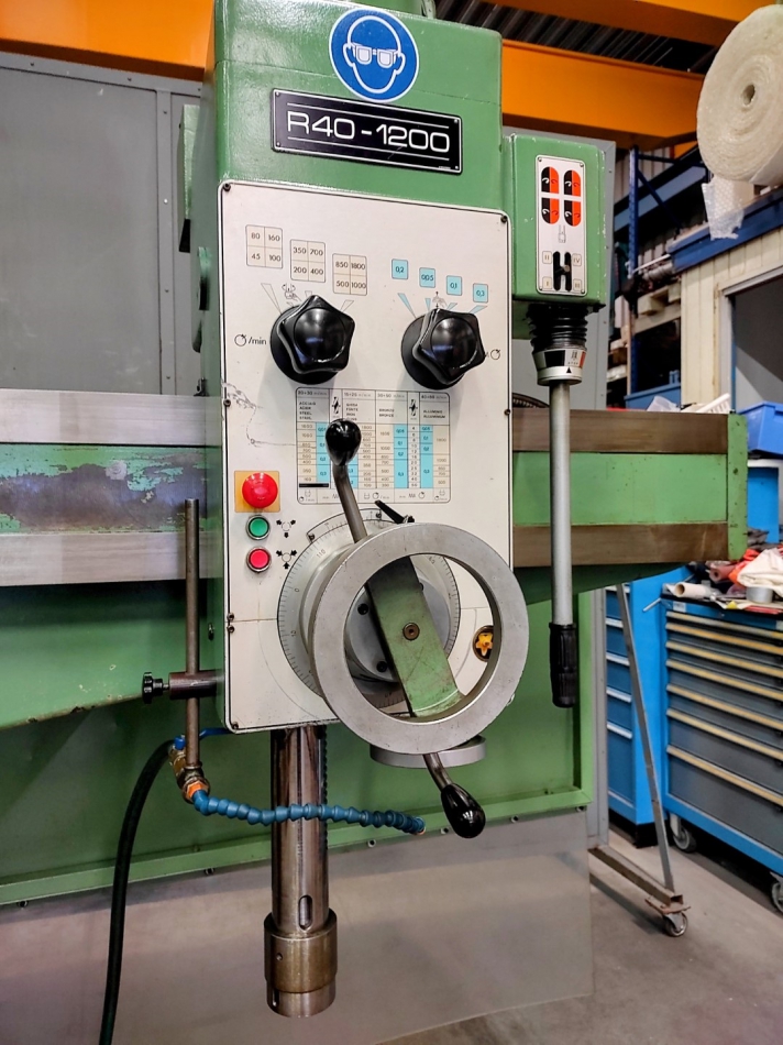 Radiaal boormachine G. Breda - verkocht Model : R 40 - 1200 ...