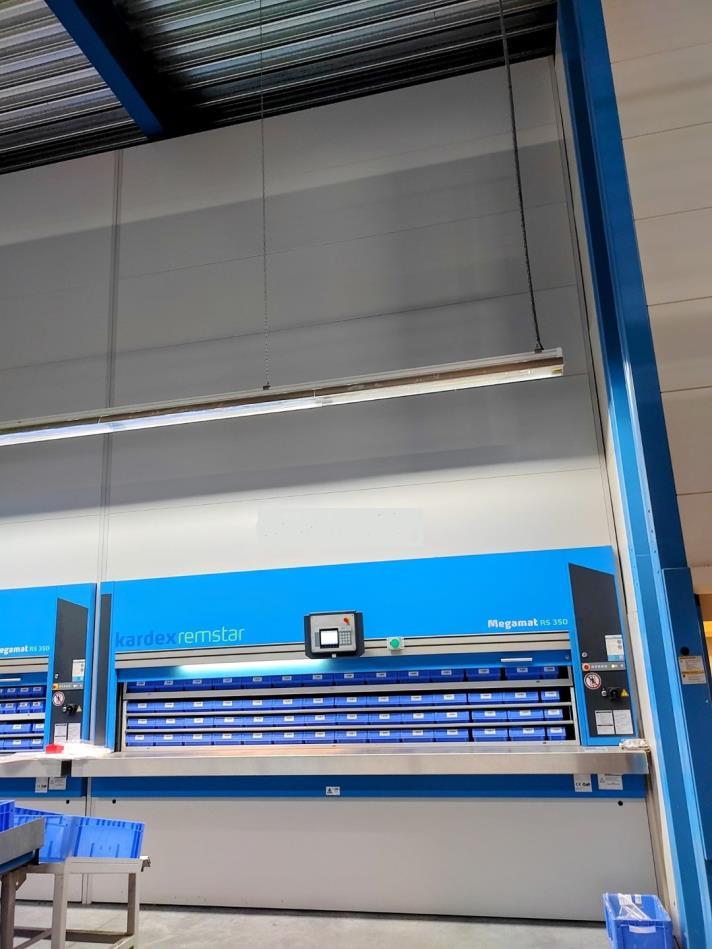 Kardex Remstar paternoster Hoogte : 6225 mm Paternosters / VLM Liften ...