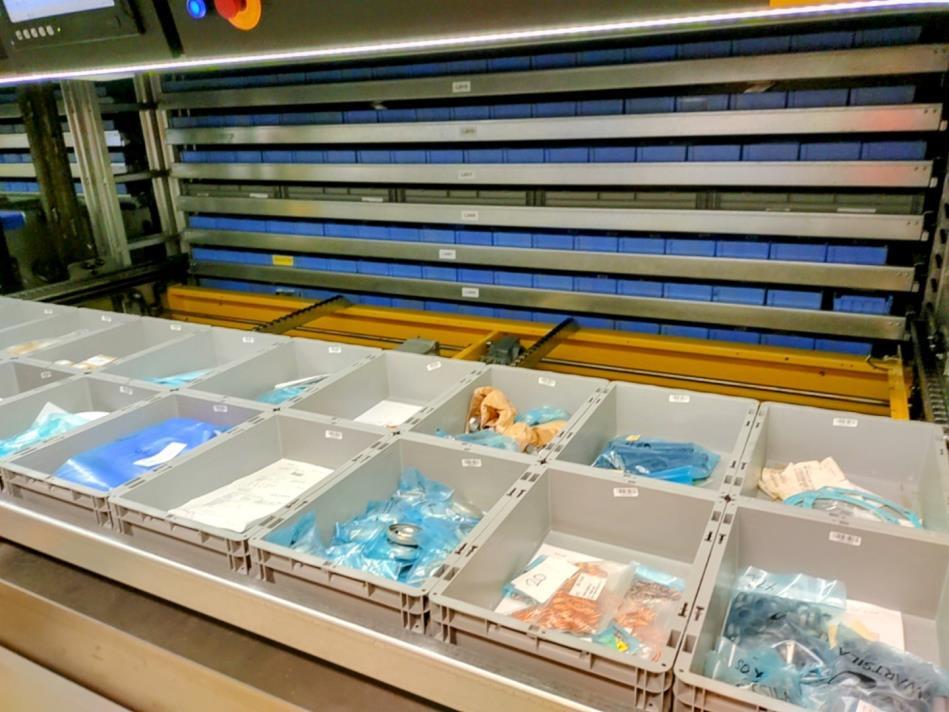 Schäfer Logimat lift nr. 1 Hoogte : 13500 mm VLM Shuttle Liften ...